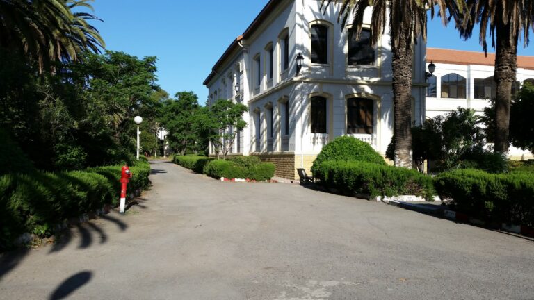 Ecole Nationale Polytechnique ( ENP ), Alger